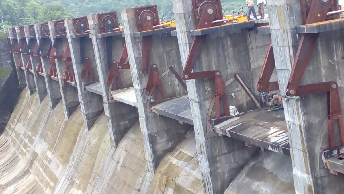 Automatic Tilting Gate – Godbole Gates Pvt. Ltd.